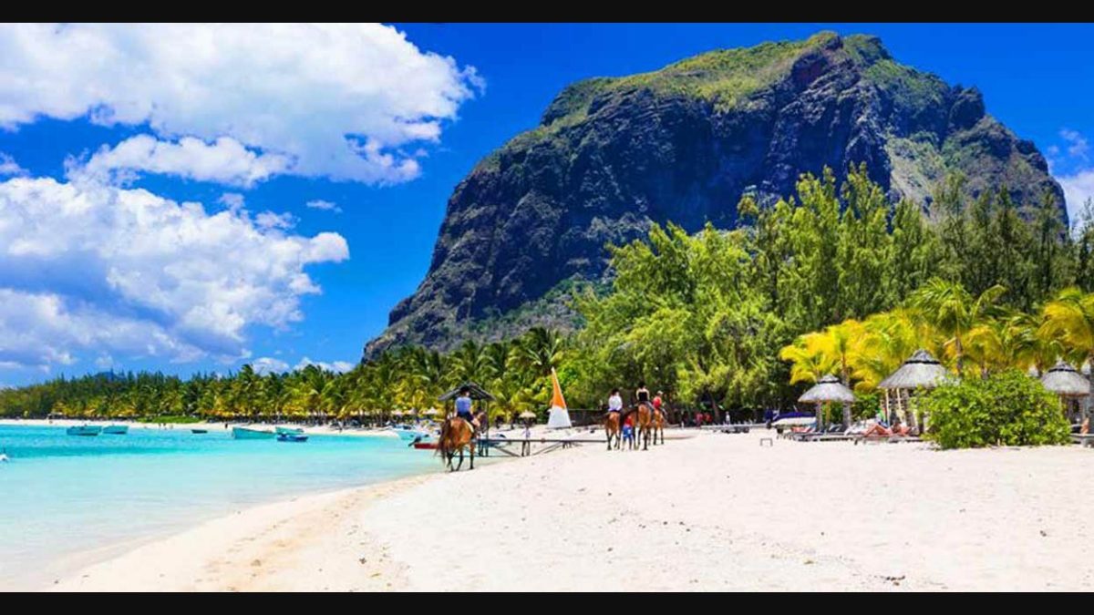 Mauritius Tourism partners with dnata Travel to woo travelers - Arabia ...